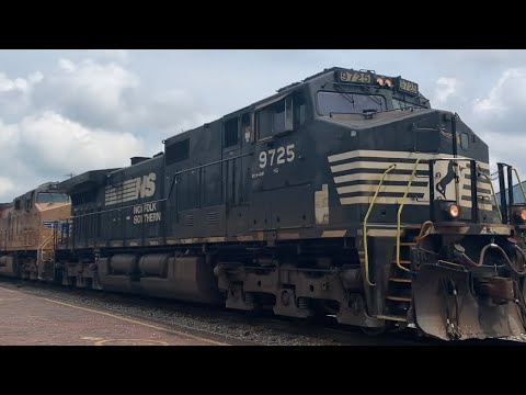 Saturday Gameday Trains! NS 29S With NS 9725 4 engines, AMTK 19 and 20! 9/3/2022 - YouTube