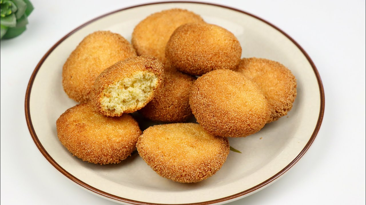 ১টা ডিম ডিয়ে ঝটপট সুজির বিস্কুট পিঠা | Suji Biscuit | Semolina Biscuit ...