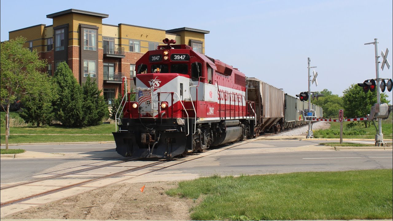 WAMX 3947 Leads WSOR L469 to Oregon, WI - YouTube