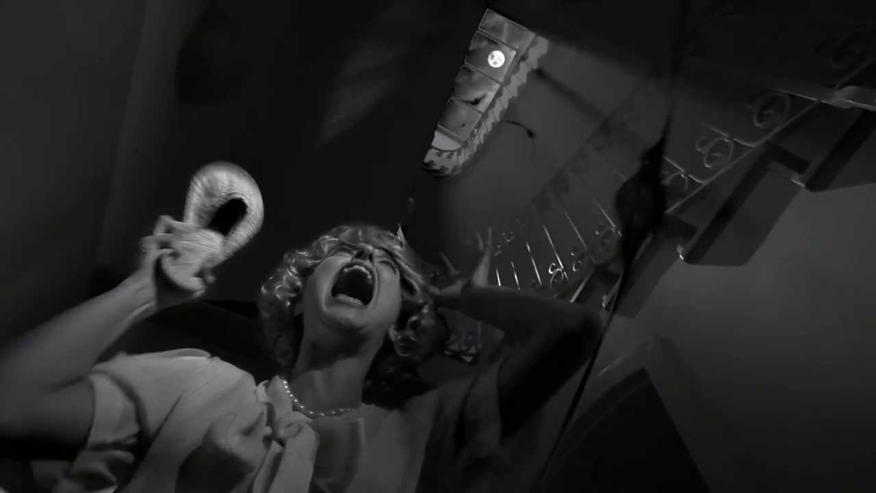 inblu - Non Aprite Quella Scarpiera - Commercial - YouTube