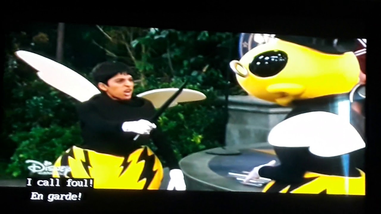 Luke and Ravi fight in wasps costumes (Jessie) - YouTube