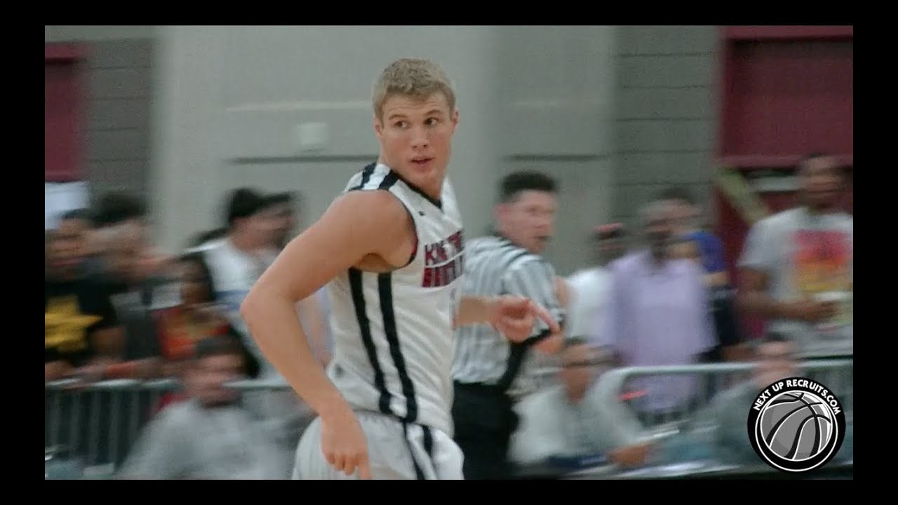 Kyle Ahrens catches HUGE tip dunk @ AAU Super Showcase - 2015 Michigan ...