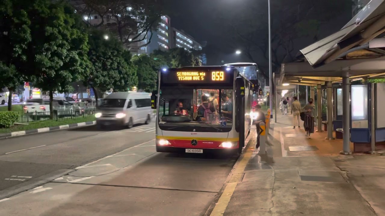 SMRT Buses Mercedes-Benz O530 Citaro (Batch 3) SG1699R on Service 859 ...
