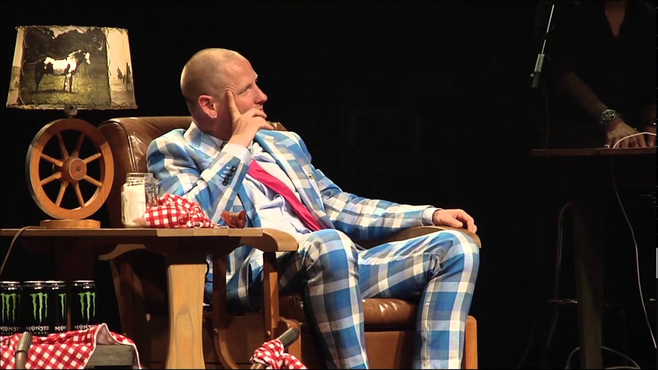 Roast of the Day - Don Jamieson Roasts Corey Taylor - YouTube