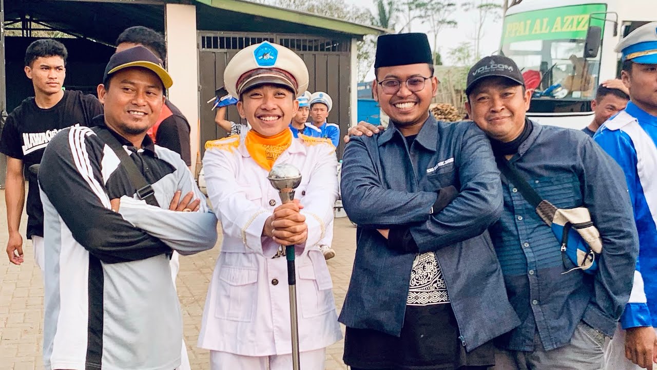 Joko Tingkir Versi Drumband Al Aziz Banjarpatoman Dampit - YouTube