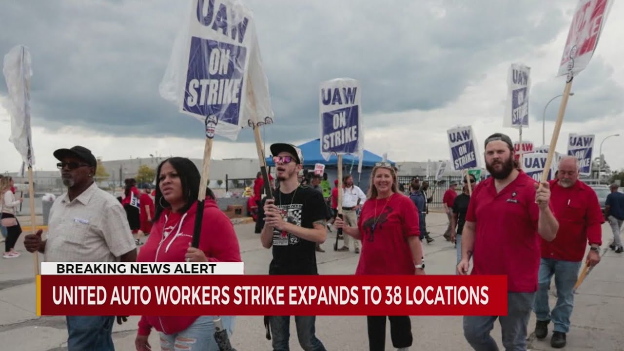 UAW strike expands to 38 locations - YouTube
