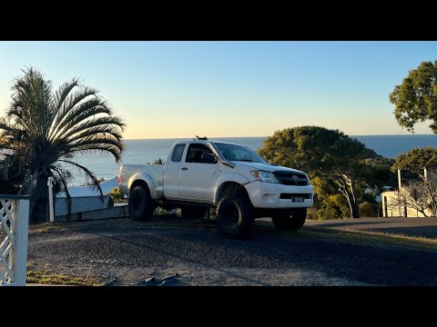 sassed n70 hilux prep - YouTube