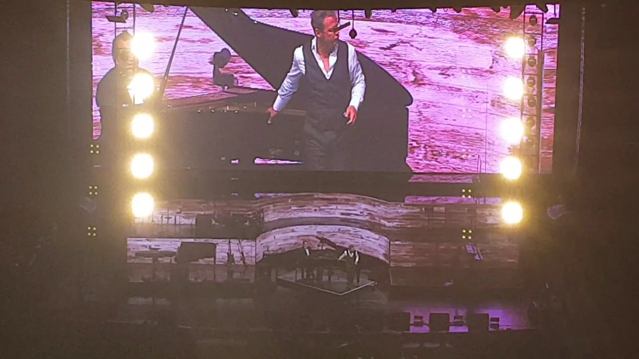 LUIS MIGUEL contigo a la distancia México 16 Noviembre 2018 - YouTube