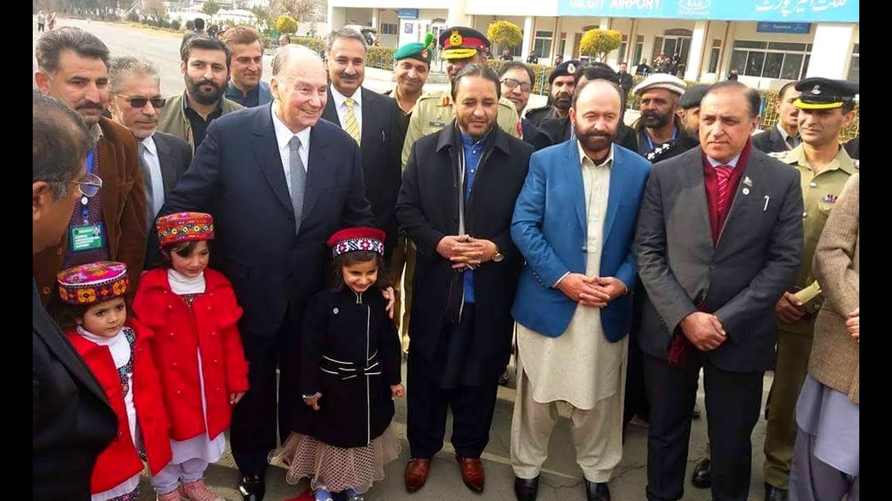 His Highness Prince Karim Aga Khan arrives at Gilgit Airport - YouTube