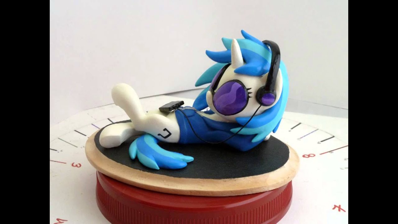 Vinyl Scratch Relaxing - YouTube