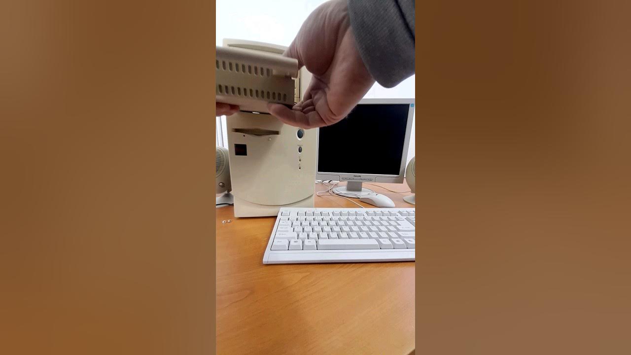 Retro PC: 2000y Pentium MMX, install HDD caddy #retrocomputing #vintagecomputers - YouTube