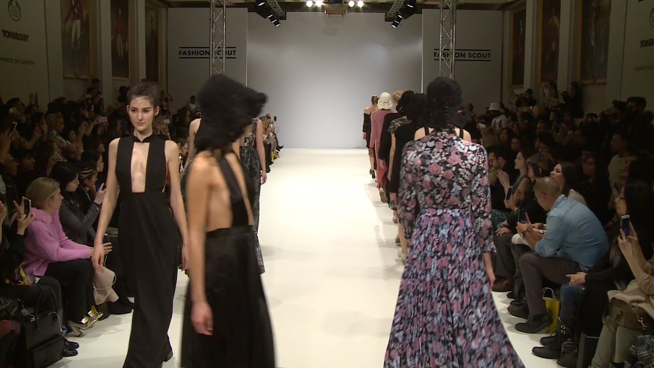 APUJAN AW2016 in London Fashion Week : Lingeringly - YouTube
