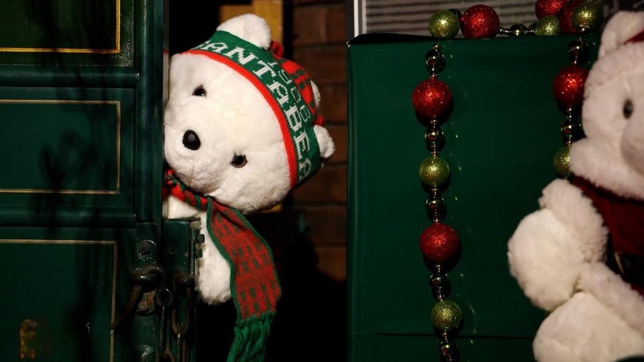 Holiday time capsule: Detroit Historical Museum hosts Hudson's ...