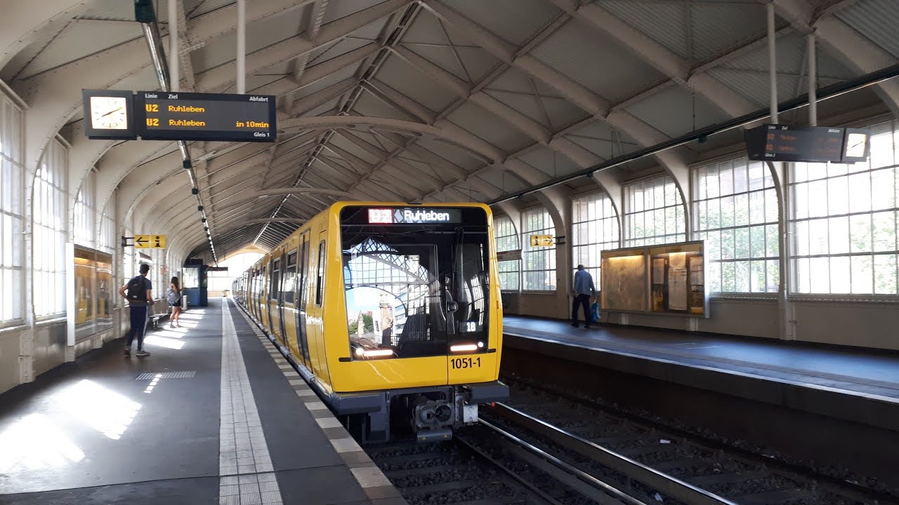 [BVG Berlin] Stadler IK18 #1051 - linia U2, kierunek Ruhleben - YouTube