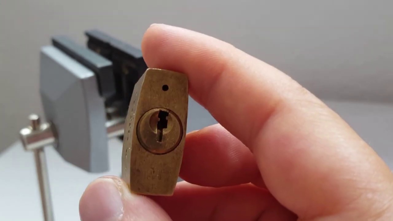 (31) Lockpicking Abus Buffo 62/30 Deutsch German - YouTube