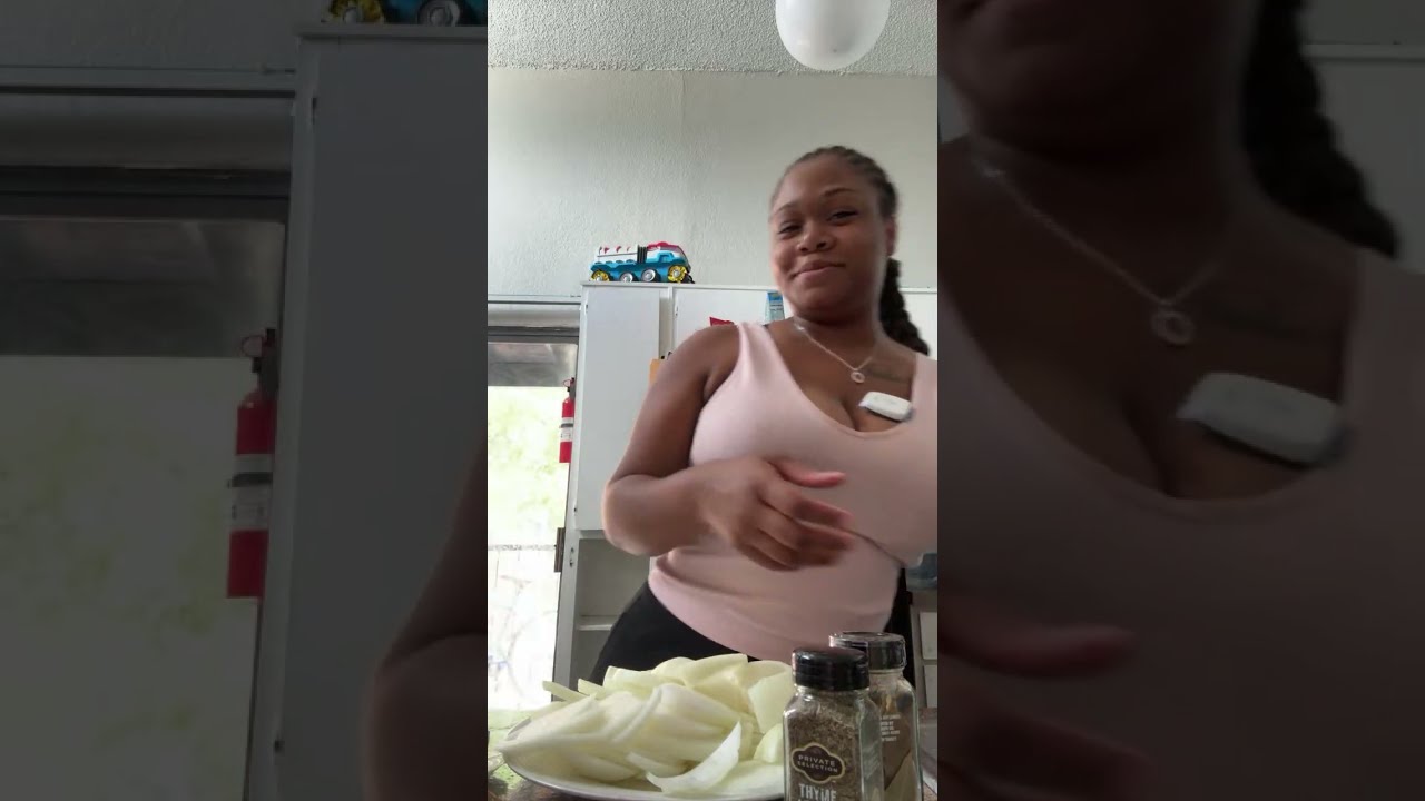 Tya Is LIVE MAKING French onion soup 🍲 HEALING SOUP #cooking #winter # ...