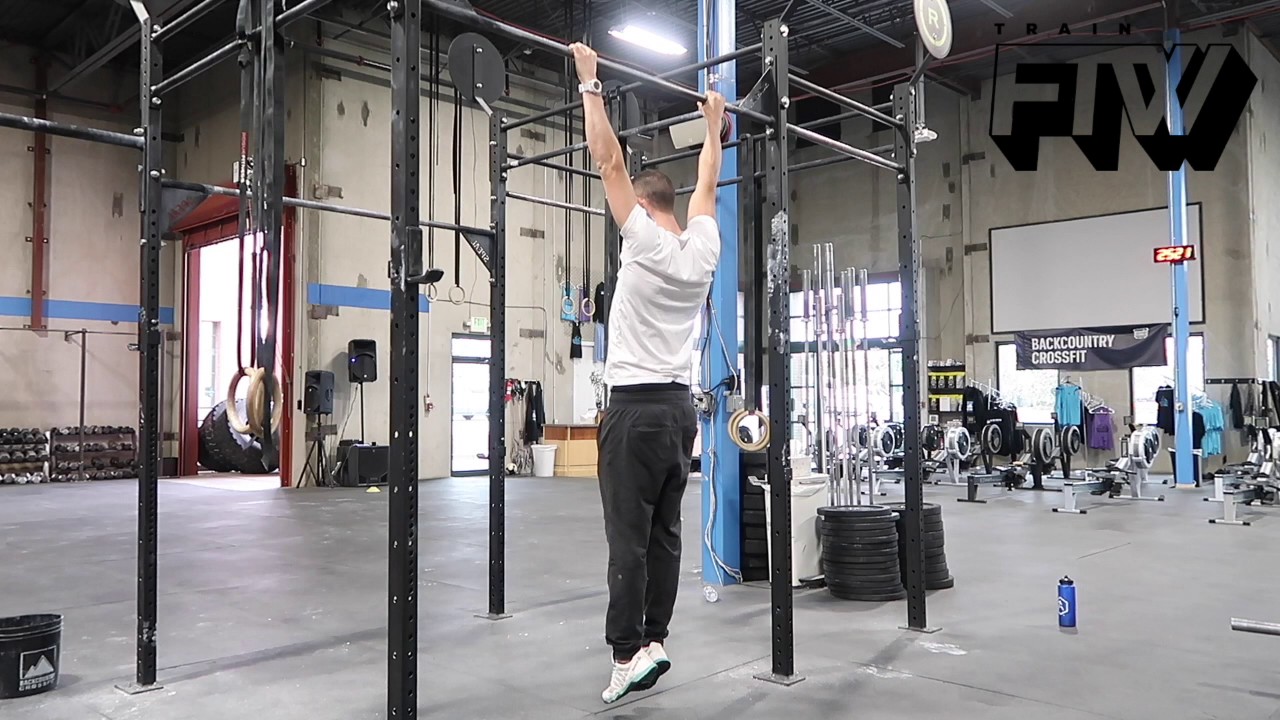 Hanging Scap Retraction with Pause - YouTube