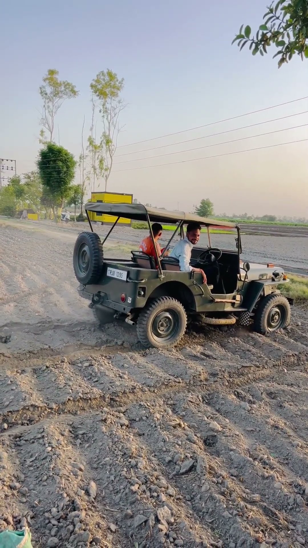 jeep 475 engine - YouTube
