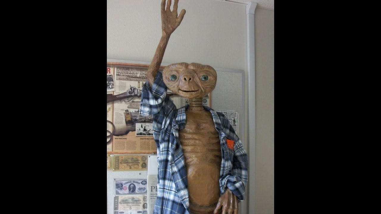 ET PROP REPLICA 2 - YouTube