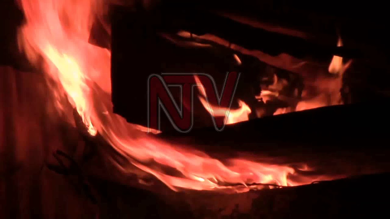 Fire guts Iganga commercial building - YouTube