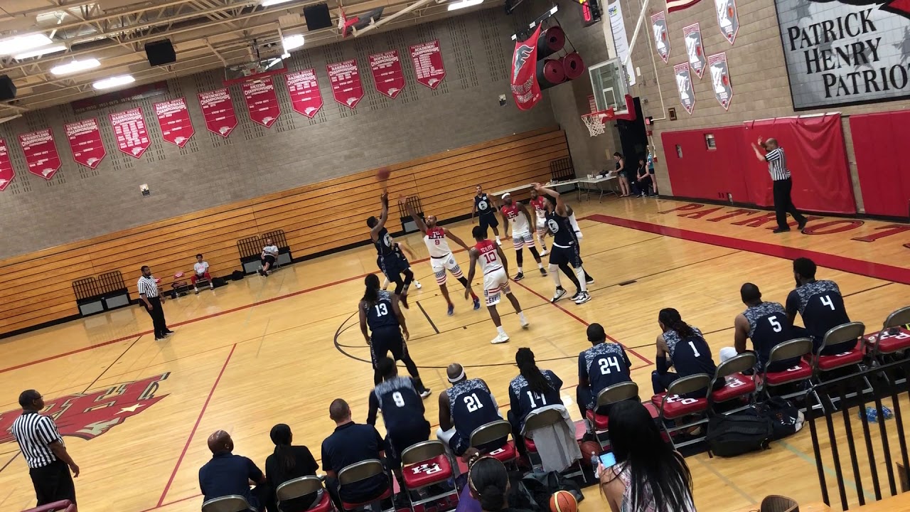 TC Elite Basketball Vs Minnesota Lakers (Quarter 2 of Game 2) - YouTube