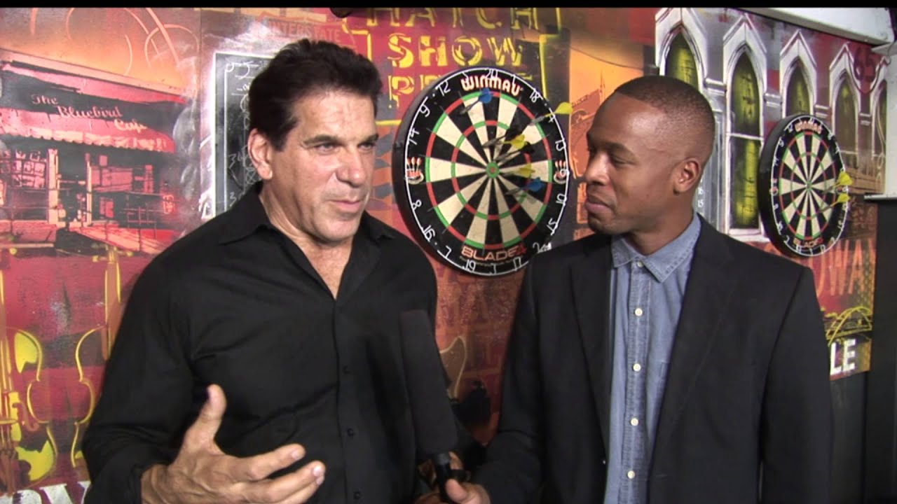 Lou Ferrigno at Comic Con Wizard World Nashville - YouTube