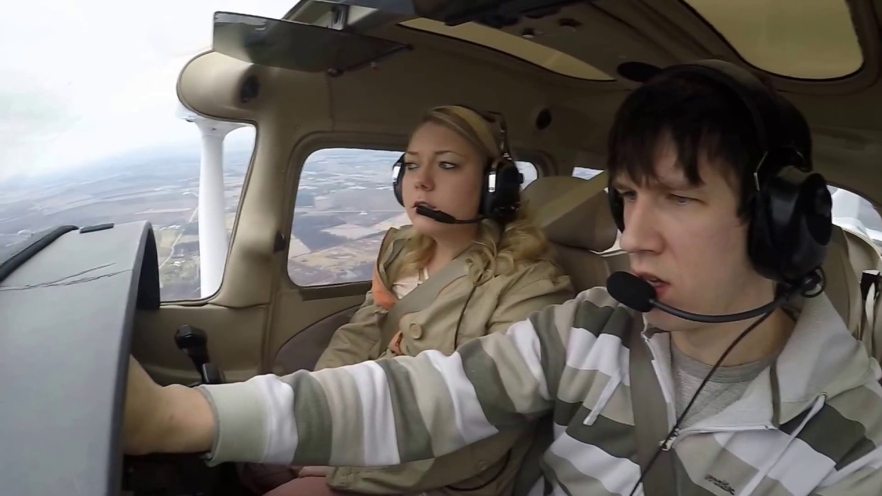 Robyn's first flight! - YouTube