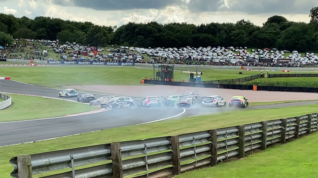 BTCC Oulton Park 2021 (Race 3) First Lap Huge Crash - YouTube