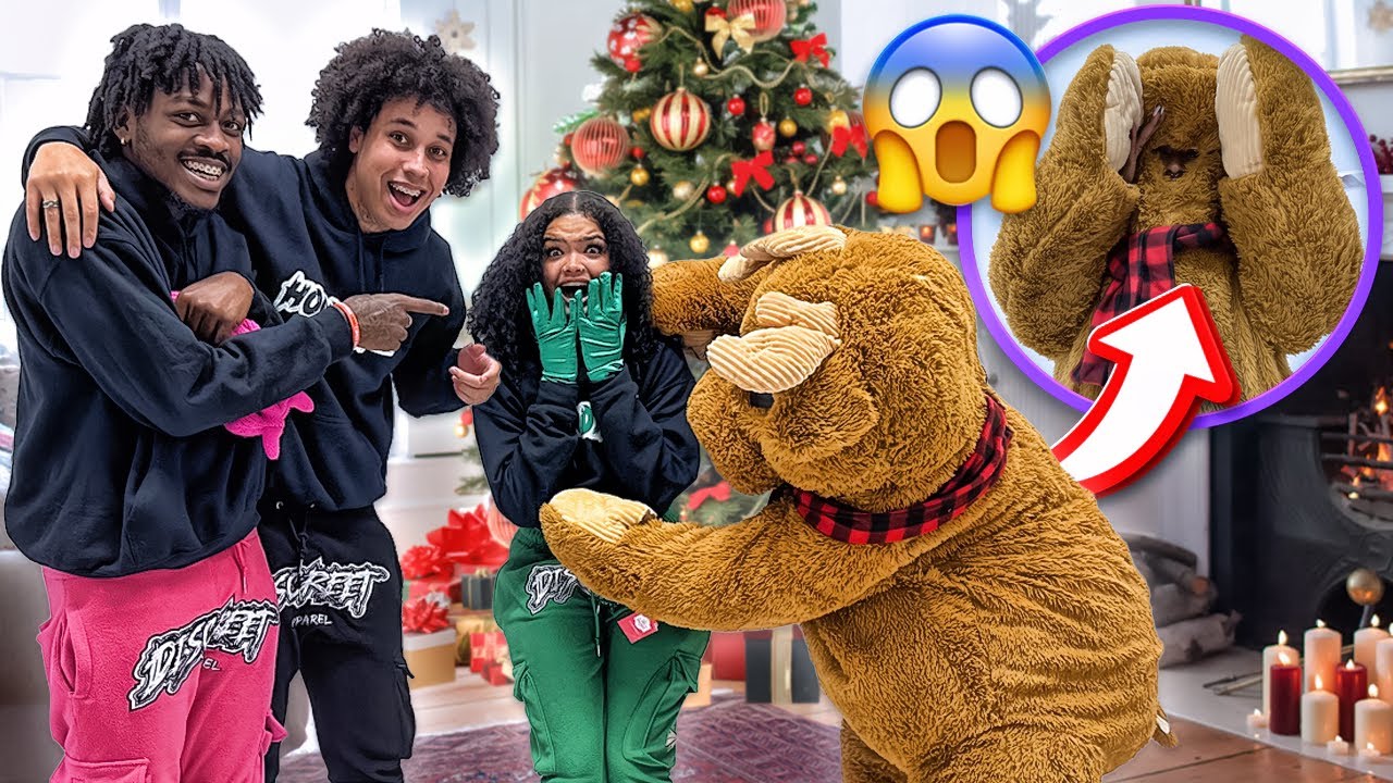 ALIVE TEDDY BEAR PRANK ON GREENSKII! 🤣💚 @Hoodskiiz - YouTube
