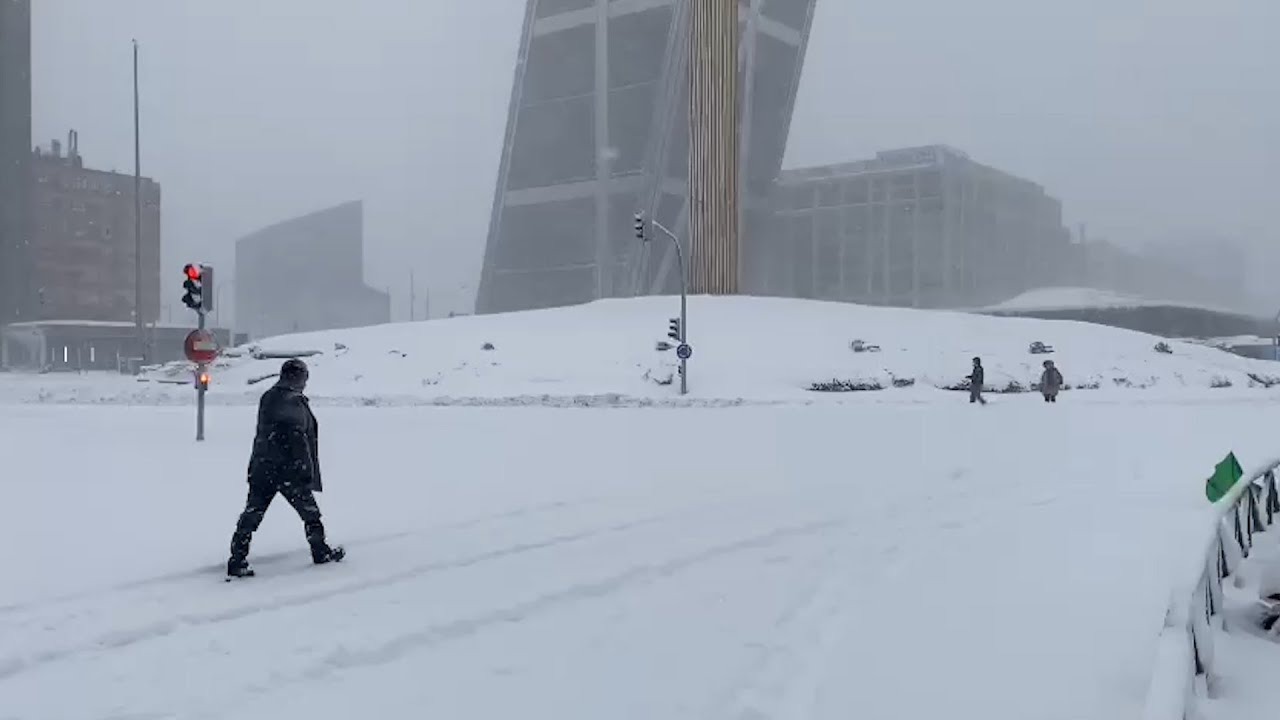 Grandes acumulaciones de nieve en Madrid por la borrasca 'Filomena ...