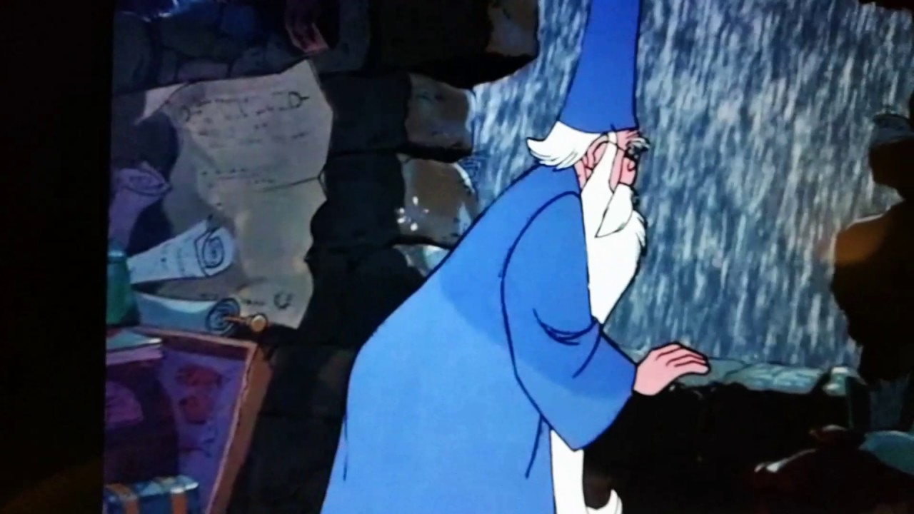 Merlin l'Enchanteur - L'arrivée de Pélinor - YouTube