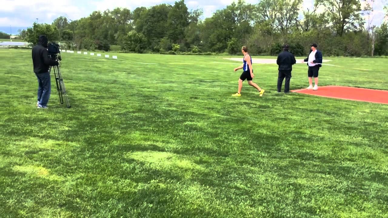 Jhet Janis wins district javelin gold - YouTube