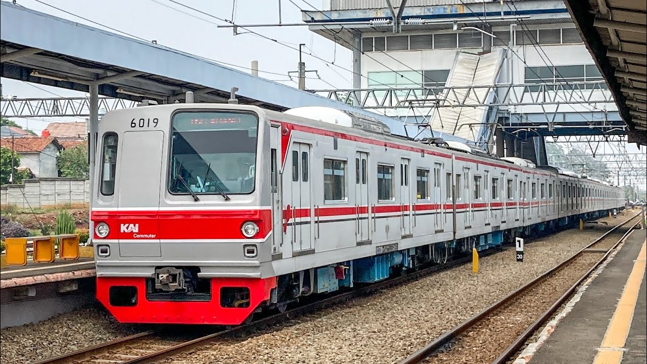 Kompilasi KRL Commuter Line di Stasiun Serpong! TM 6000 Chiyoda, JR 205 ...