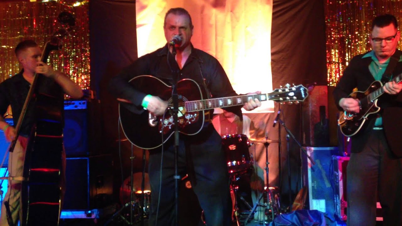 Johnny Flame and the Dragons 2014 - Hemsby 52 - Have Myself a Ball ...