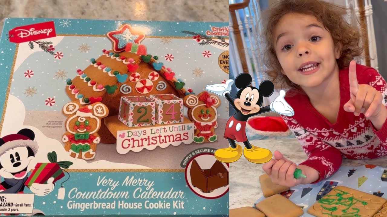 SOFIA is making MICKEY MOUSE Gingerbread House - YouTube