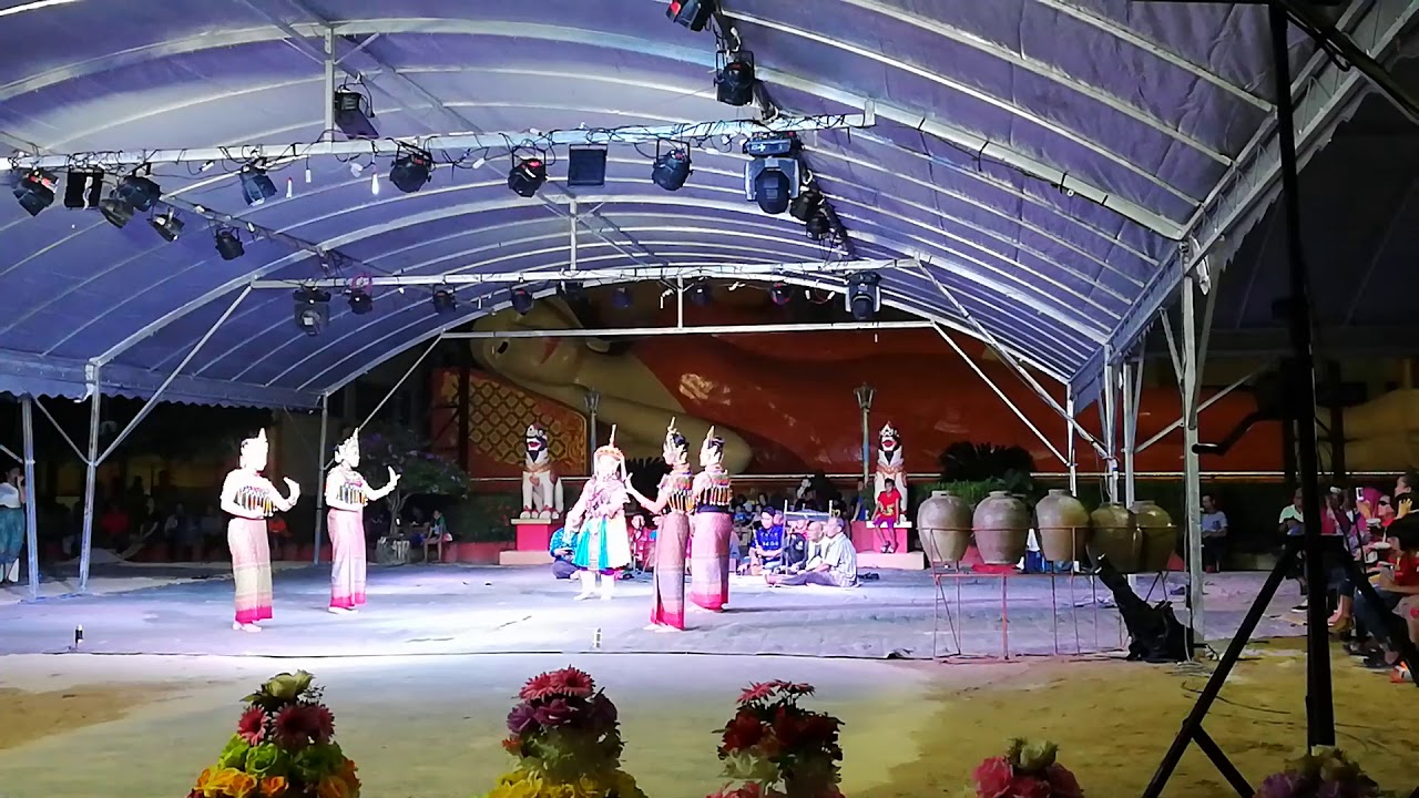 Menora Siam di Tumpat Kelantan - YouTube