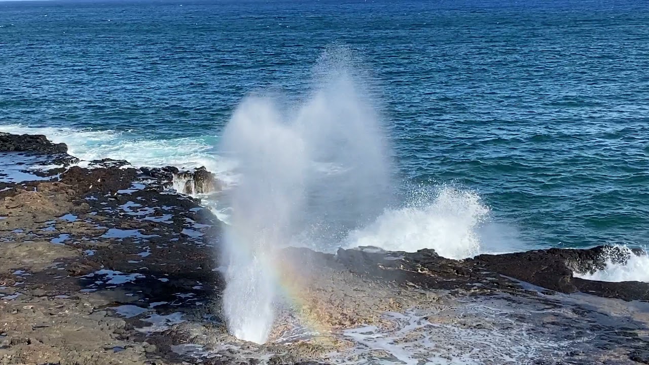 Beautiful Spouting Horn Blowhole In Kauai Hawaii - YouTube