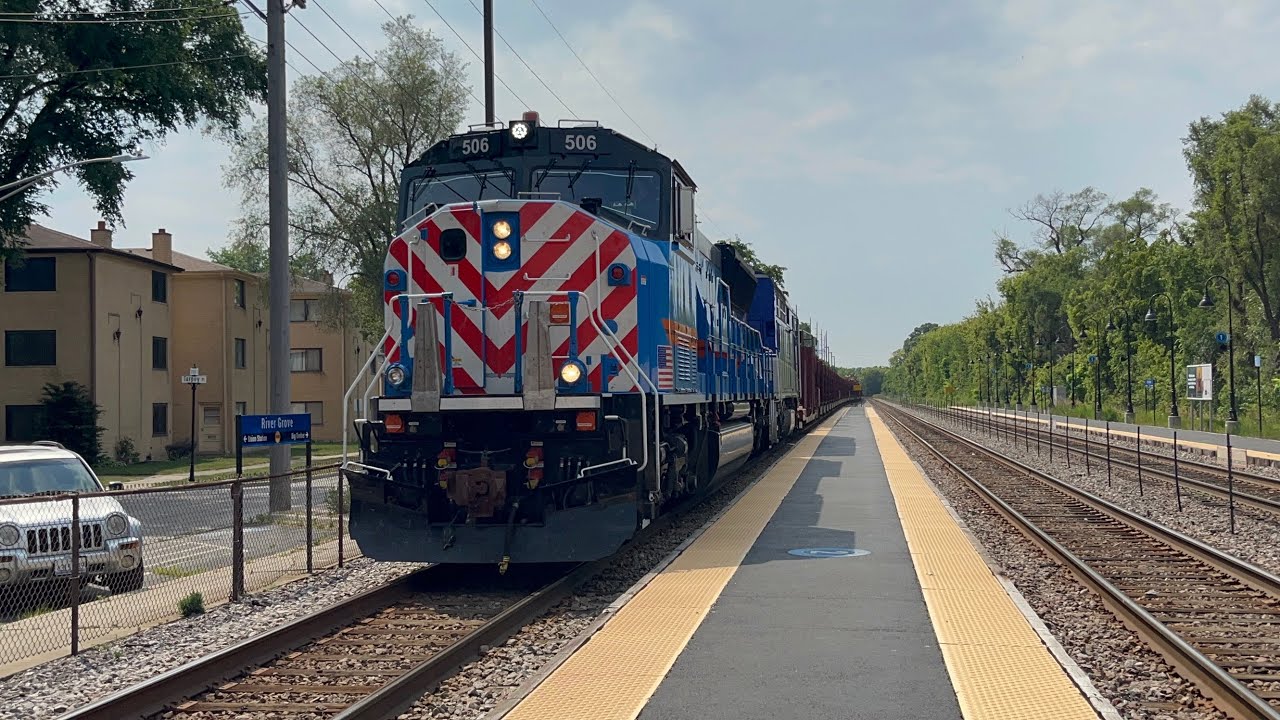 Metra 506 and 84 leading a rail train at River Grove Illinois - YouTube