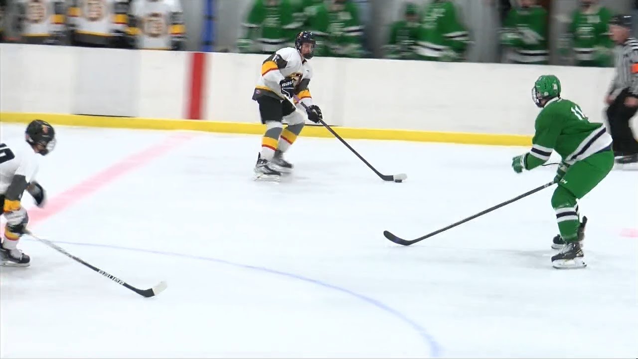 La Crescent-Hokah edges out Tomah-Sparta on the ice - YouTube