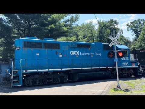 GATX GMTX 2198 GP38-2 Branford, Connecticut - YouTube