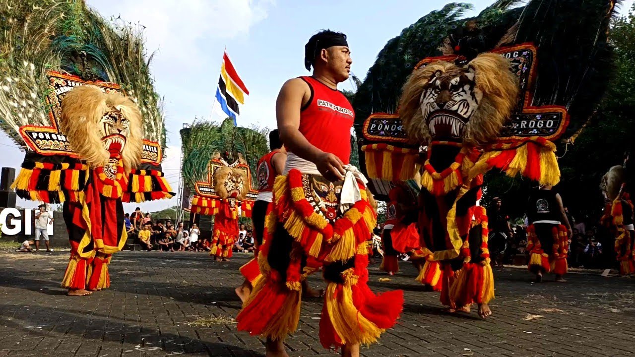 RATUSAN DADAK MERAK REOG PONOROGO MENGAMUK - YouTube
