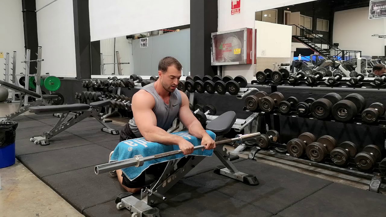 Flexo-extensión de muñeca con barra - YouTube