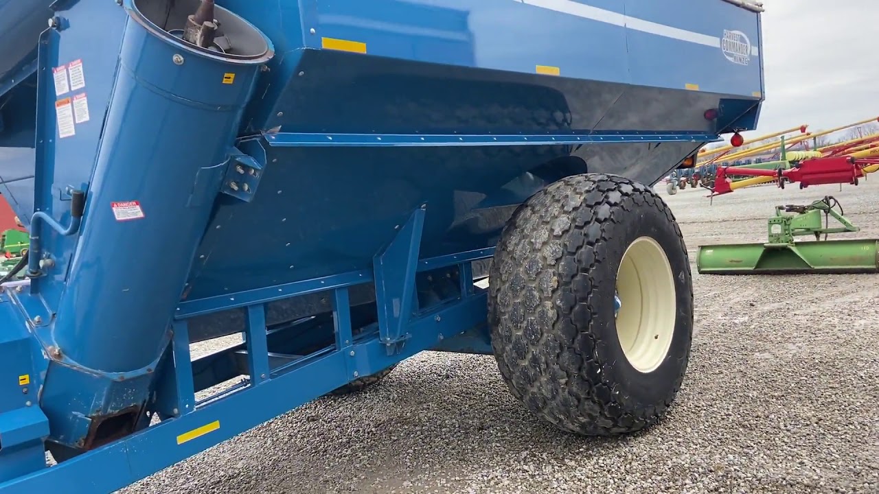 2004 KINZE 650 For Sale - YouTube