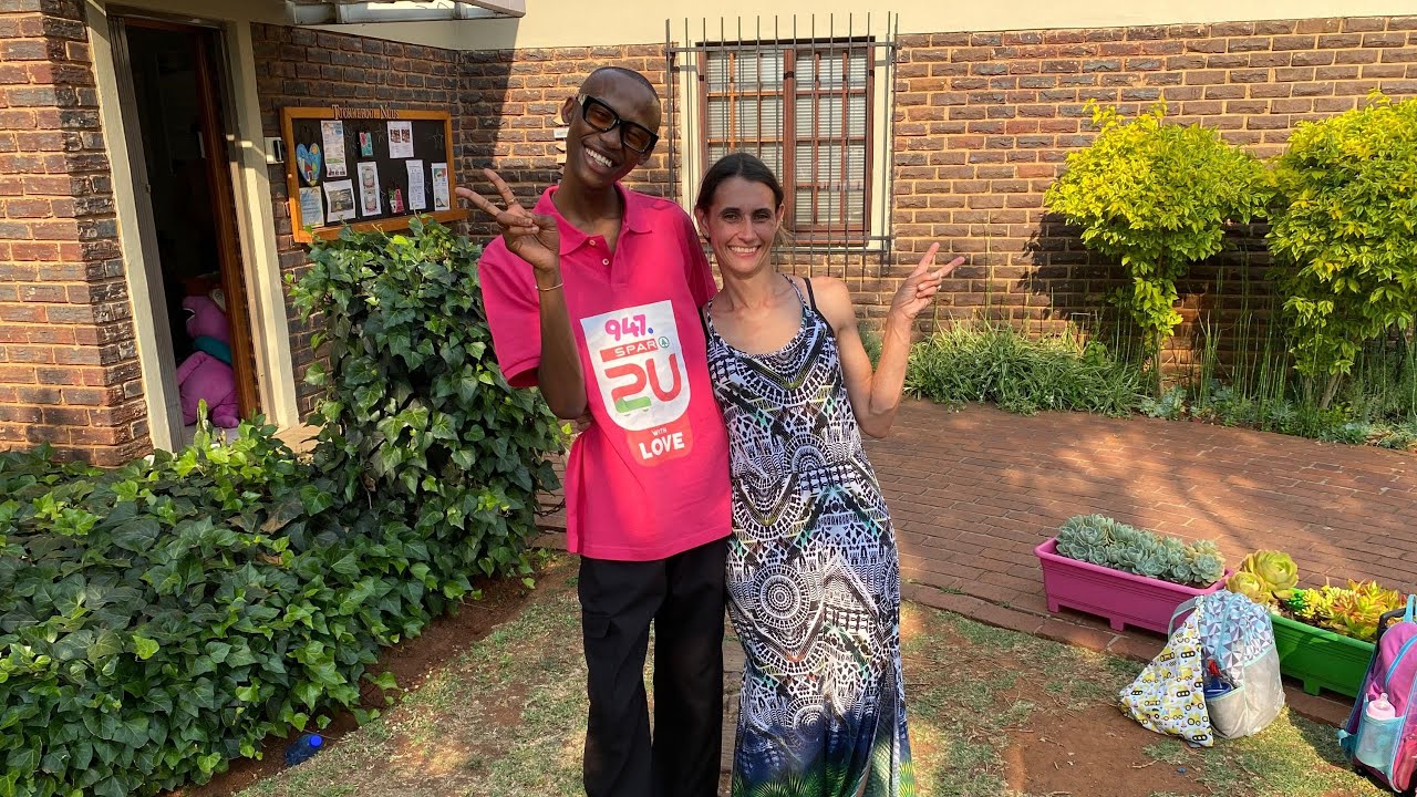 SPAR 2U: Chantelle in Centurion - YouTube