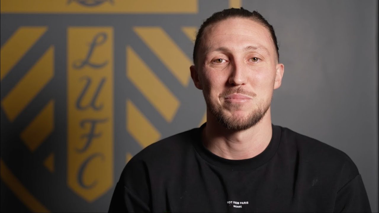 Luke Ayling's farewell message to Leeds United - YouTube