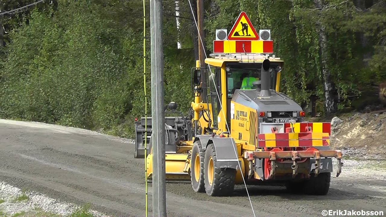 Volvo G976 - YouTube