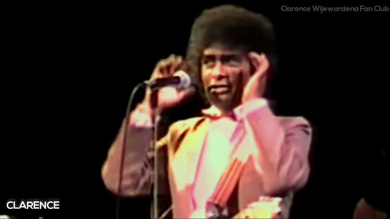 Moratuwa - Clarence Wijewardena (Live Video) - YouTube