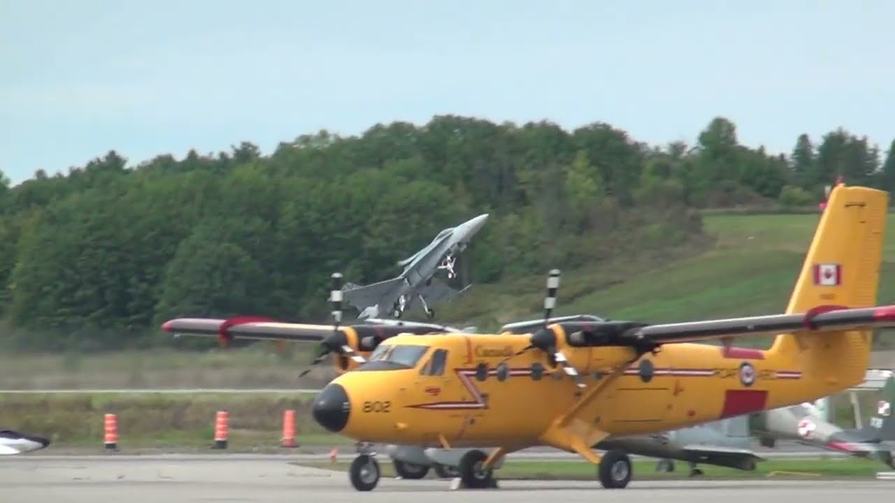 CF-18 take off @ Aero Gatineau-Ottawa 2022 - YouTube