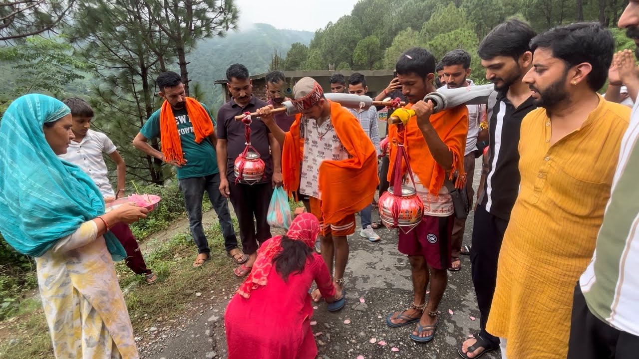 Grand welcome in Chowari 🙏 - YouTube