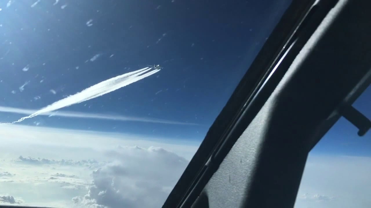 Aircraft 1000 ft separation RVSM Reduced Vertical Separation Minima ...